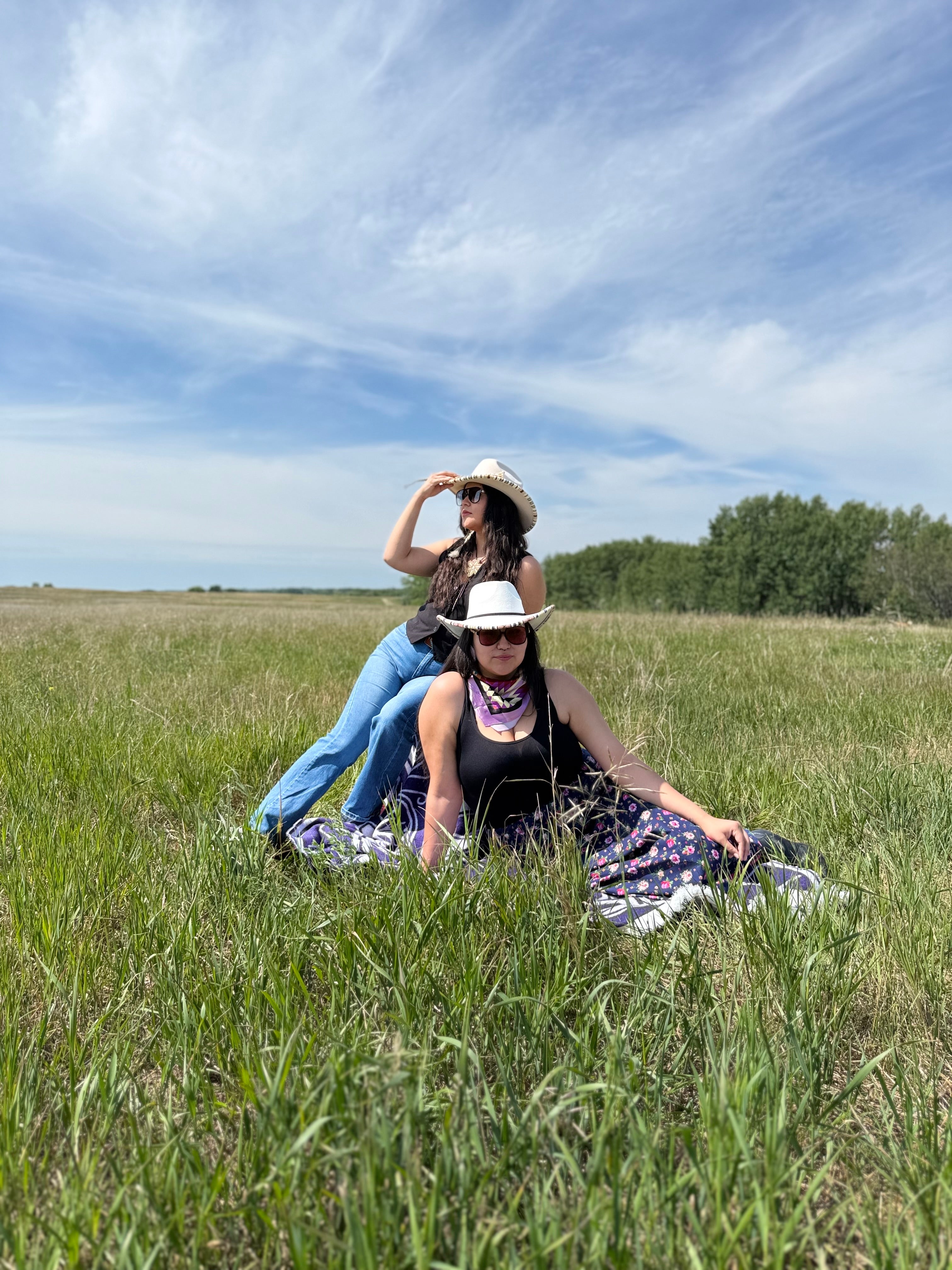 Handmade Toques & Hats | Wanuskewin Gift Shop – Wanuskewin Collective